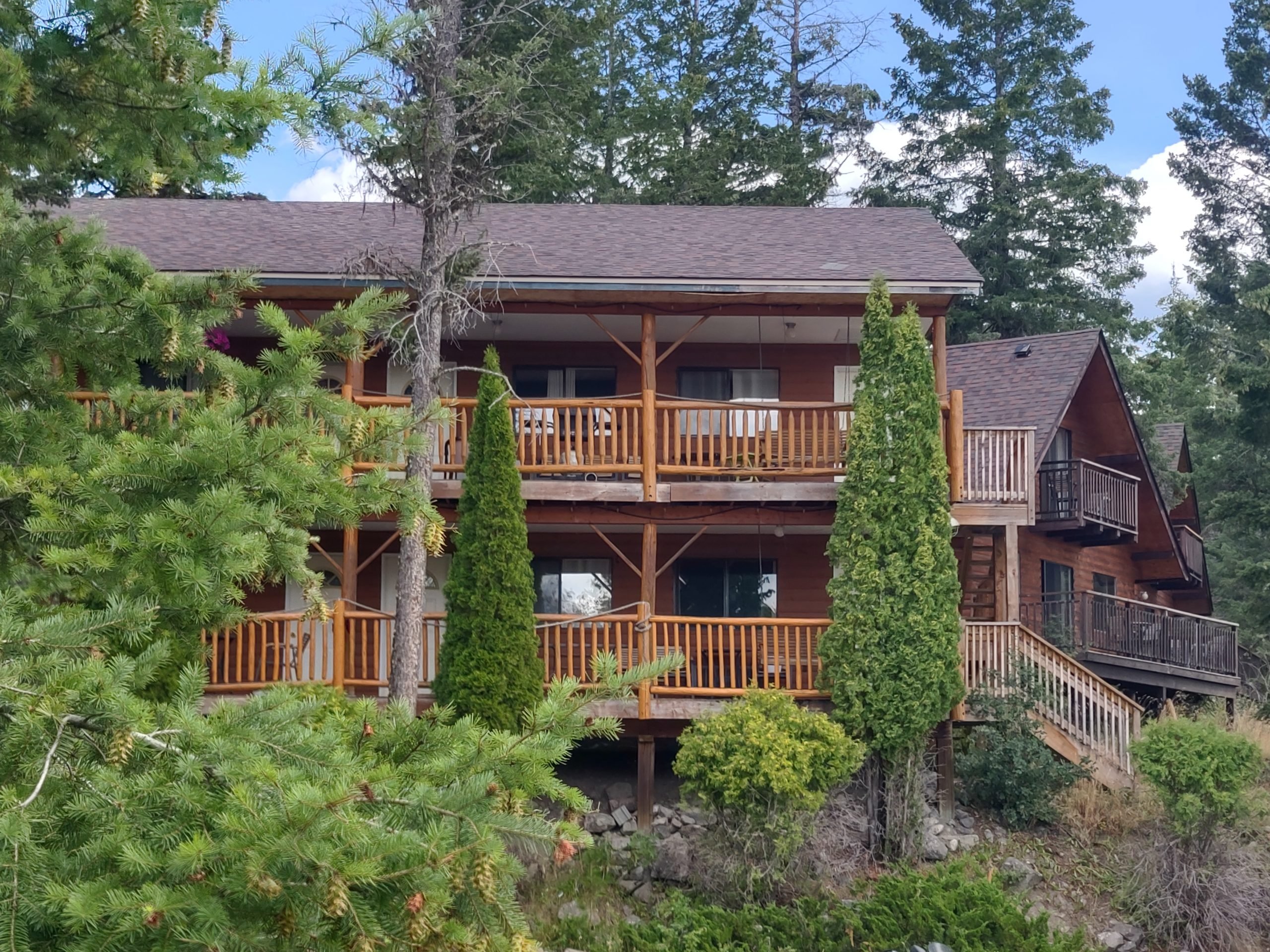 Deluxe Room – Spruce Hill Resort & Spa